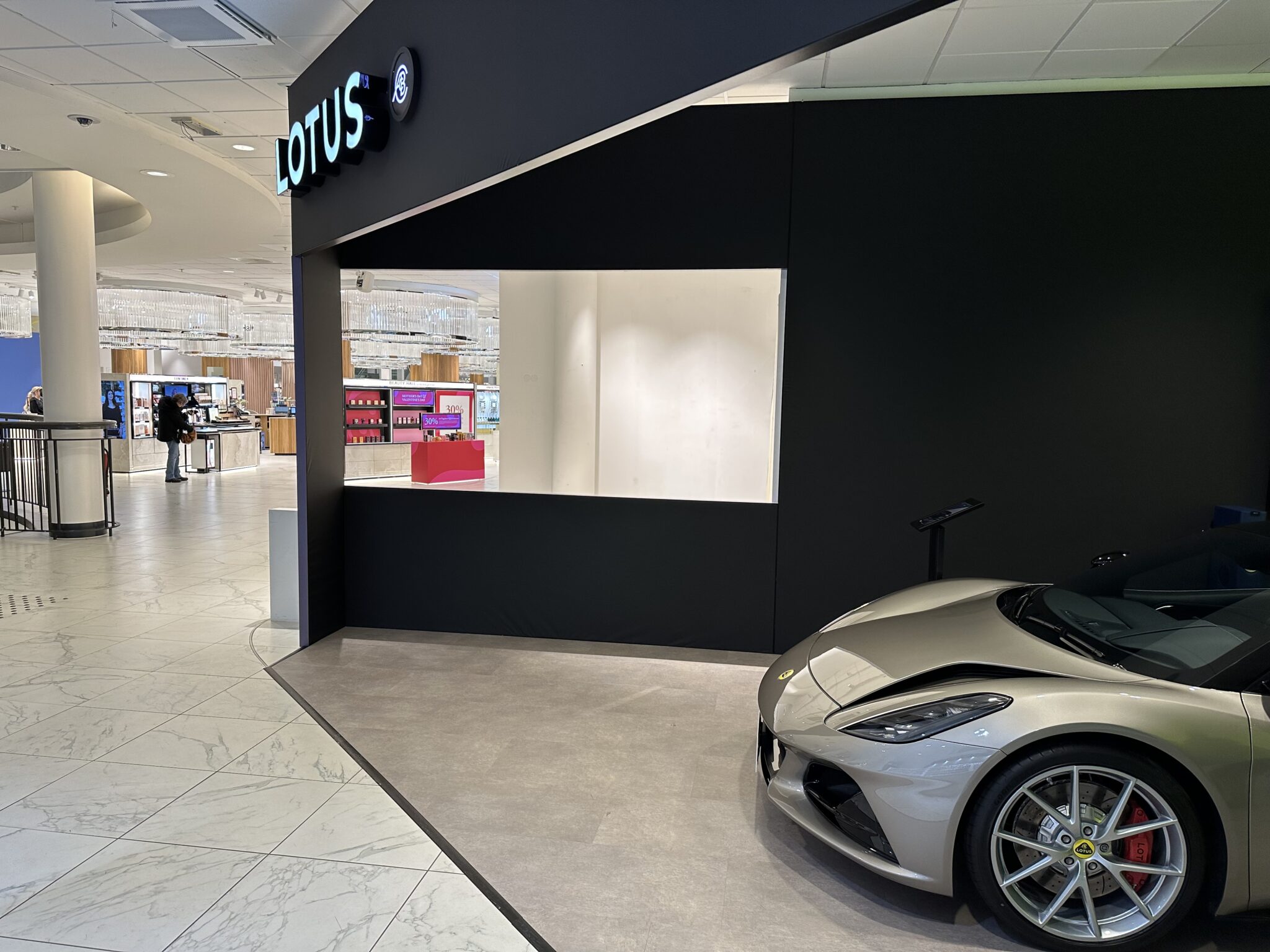 Stadig mer elektriske Lotus får snart eget showroom i Oslo - Norsk ...