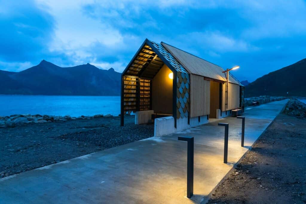 Med elbil på Nasjonal turistveg Senja - Norsk elbilforening