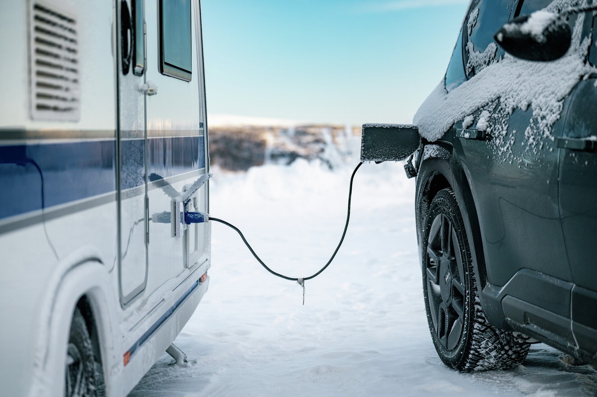 Test: Kia EV9 som batteribank på vinter-camping til fjells - Norsk ...