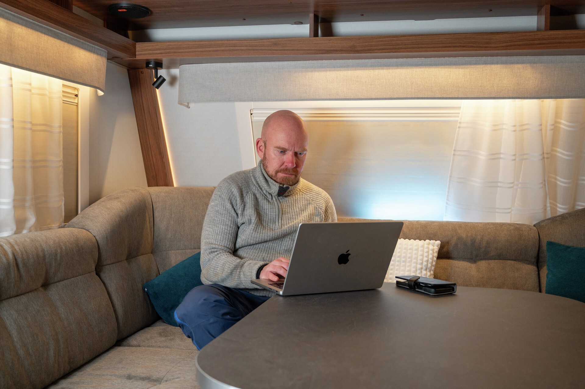 Test: Kia EV9 som batteribank på vinter-camping til fjells - Norsk ...