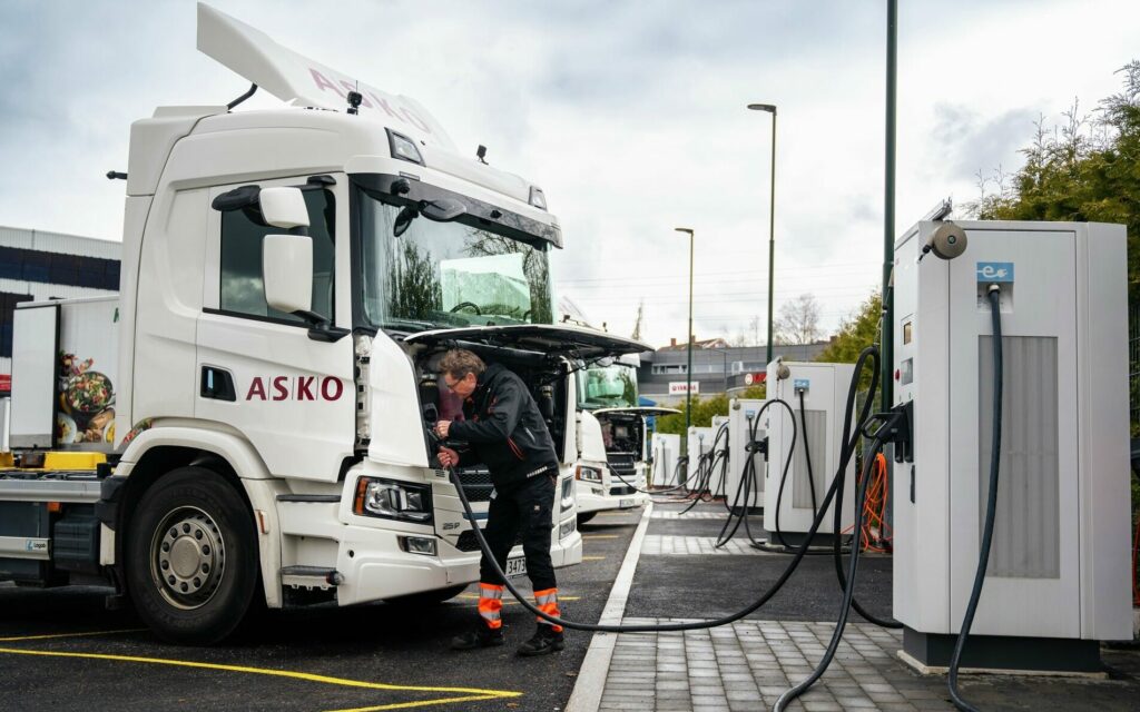 Leverer 100 prosent elektrisk i hovedstaden - Norsk elbilforening