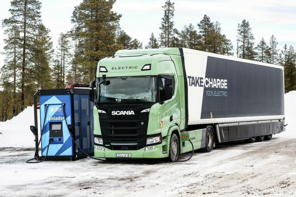 Lynrask lading tross minimal kapasitet i strømnettet - Norsk elbilforening