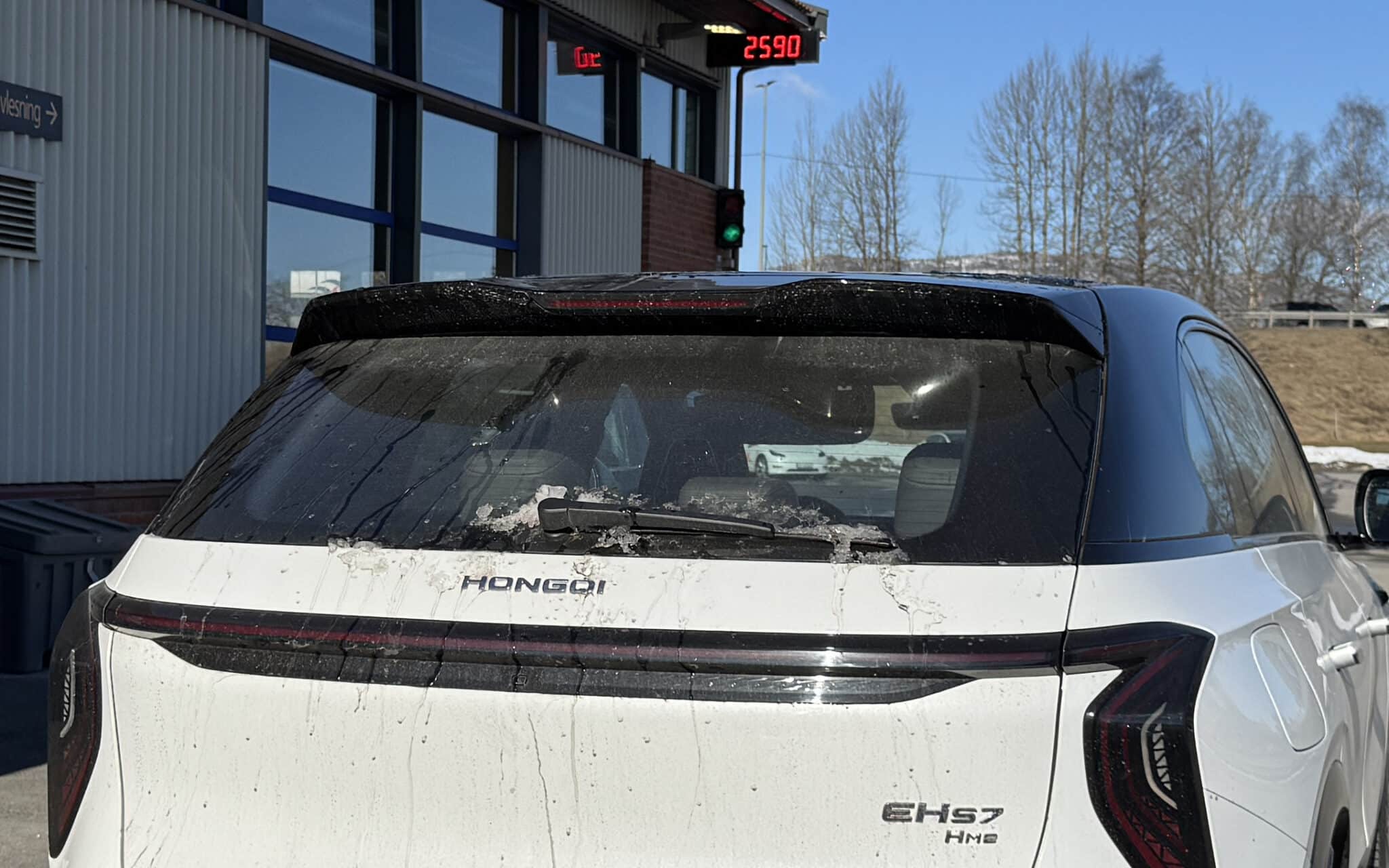 Test av Hongqi EHS7: Her var det mye rart - Norsk elbilforening